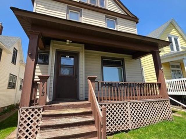 713 E 7th St, Duluth, MN 55805