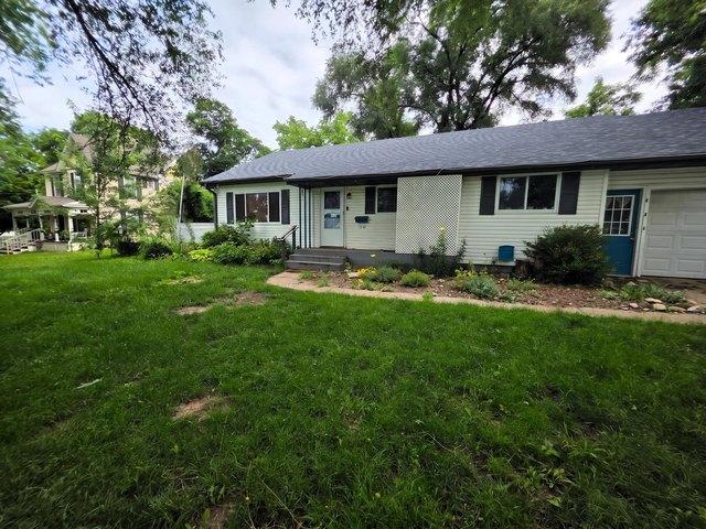 713 E Locust St, Bolivar, MO 65613