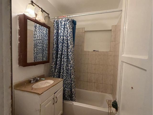 713 E Palmer