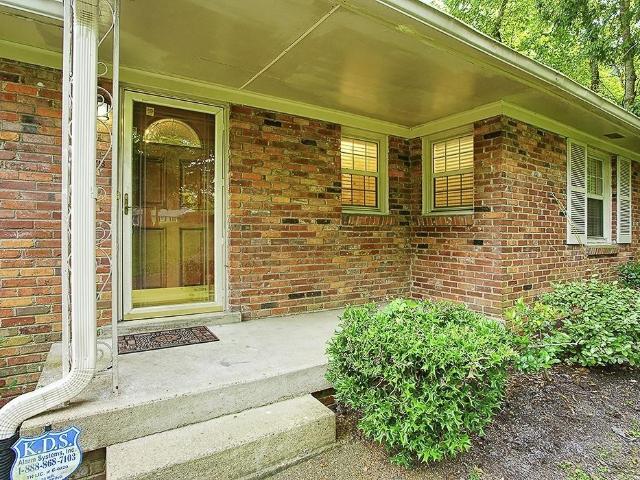 713 Farrell Rd