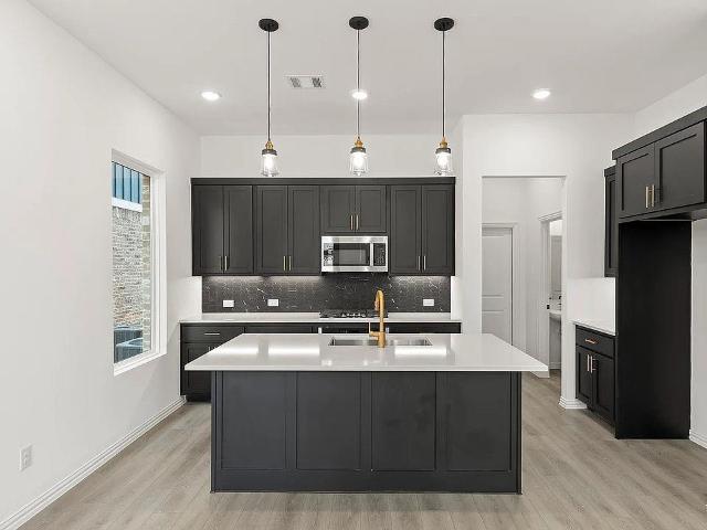 713 Kerrville Ln, Plano, TX 75075 | MLS #21245 | Compass