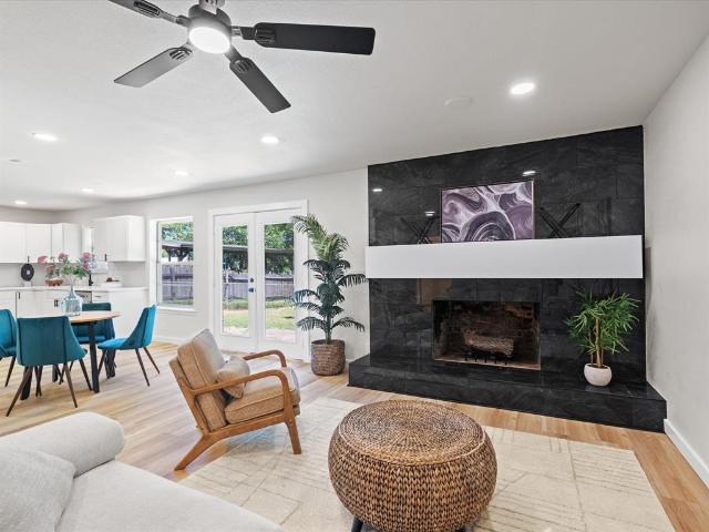 713 Hillside Drive