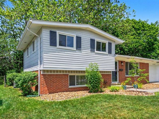 713 Leona Drive