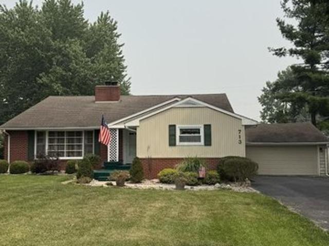 713 Lincolnshire Ln, Findlay, OH 45840