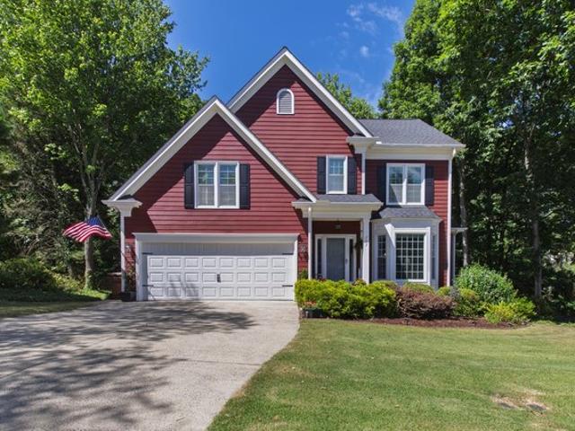 713 Linden Ridge Dr, Holly Springs, NC 27540
