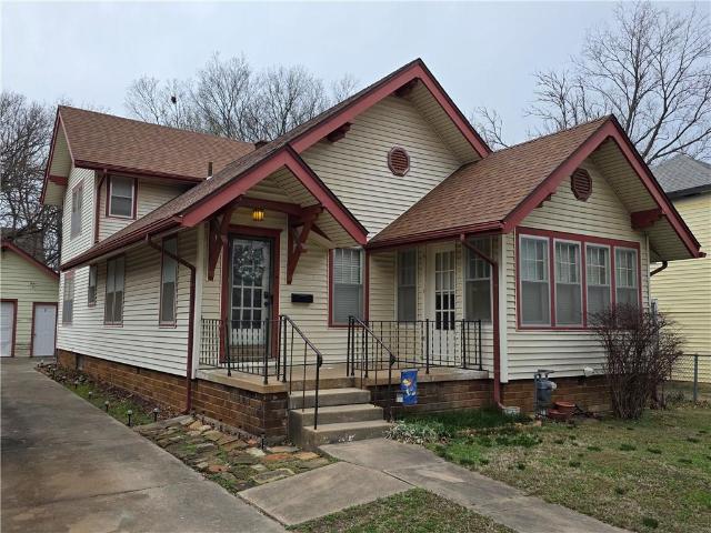 713 N 9th Street