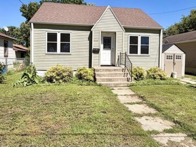 713 N Tyler Ave, Mason City, IA 50401