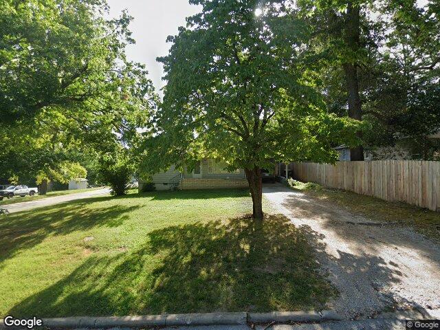 713 N Robinson St, Harrison, AR 72601