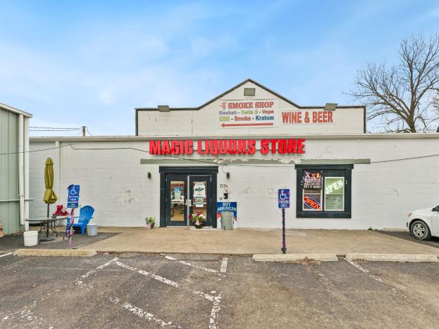 713 S Cannon Blvd