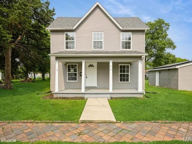 713 S Jackson St, Litchfield, IL 62056