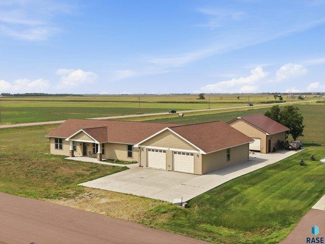 713 S King Street St, Dimock, SD 57331