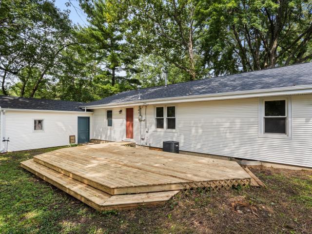 713 Southwest Drive