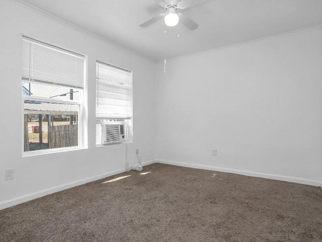 713 Sam Rayburn 2 Bedroom Apartment for Rent at 713 W Sam Rayburn Dr, Bonham, TX 75418