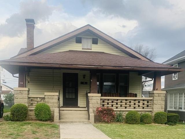 713 SE 1st St, Washington, IN 47501