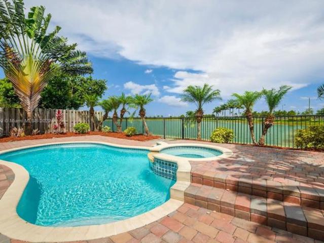 713 Se 37Th Pl, Homestead, FL in Homestead, Florida