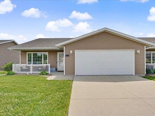 713 Spruce Dr SW, Independence, IA 50644