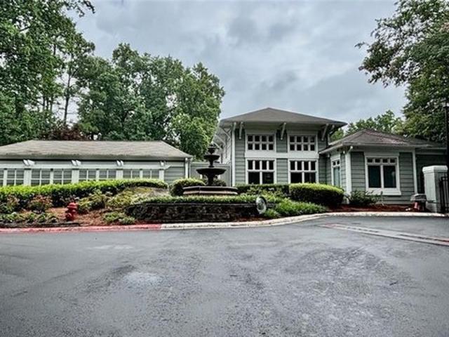 713 Summit Dr NEN Unit 713, Atlanta, GA 30324