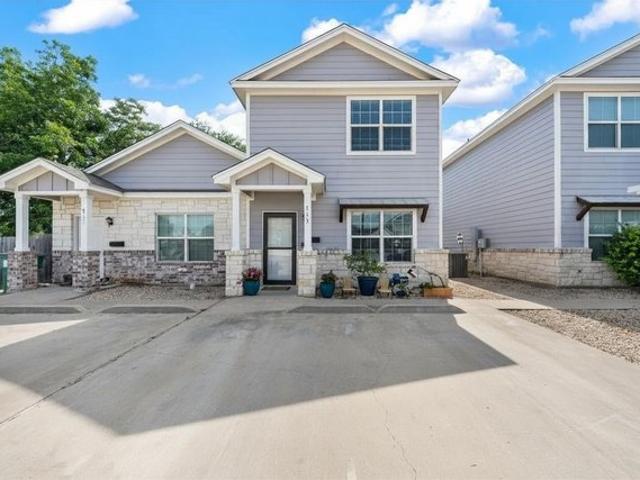 713 Park St, McGregor, TX 76657