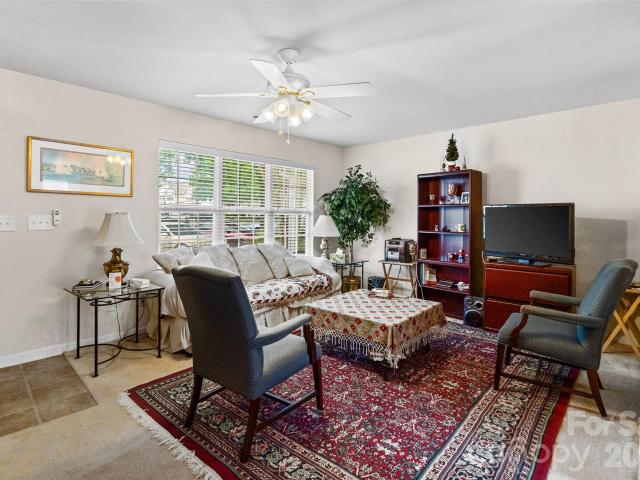 713 Rock Lake Glen