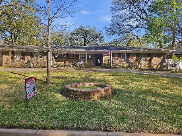 713 Ross Trail, Arlington, TX 76012 | MLS #21210 | Compass