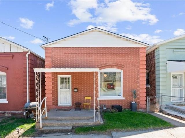 713 W 20th St, Kansas City, MO 64108