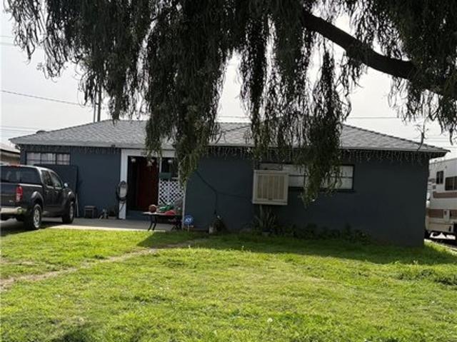 713 W B St, Ontario, CA 91762