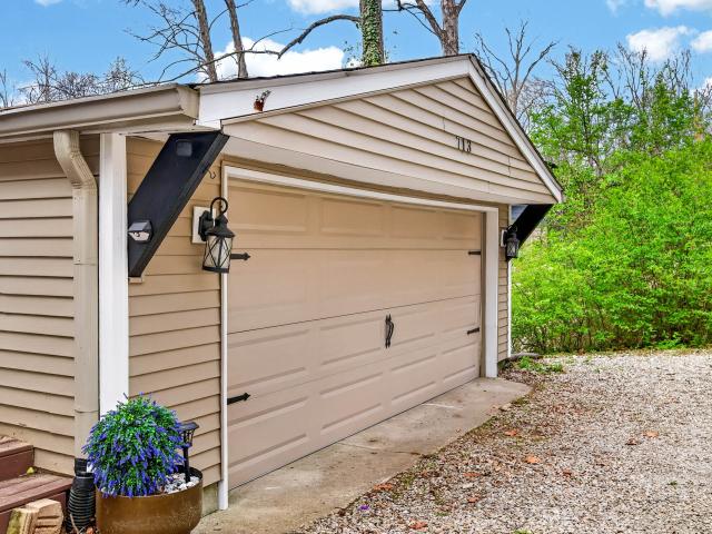 713 W Stopek Drive