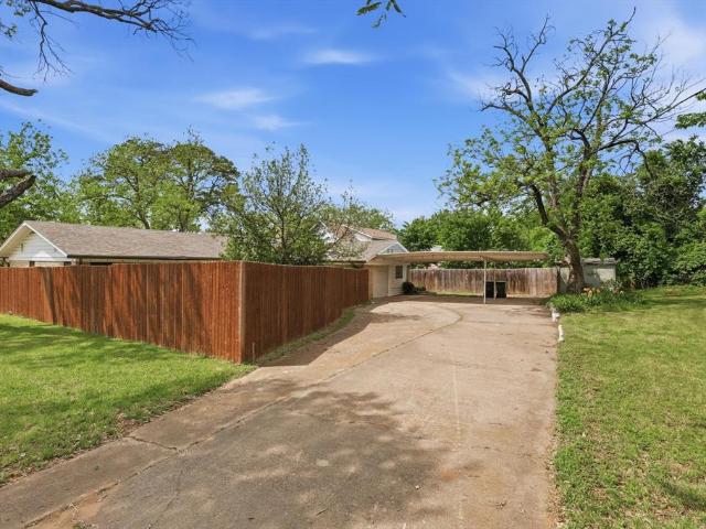 713 Waggoner Drive