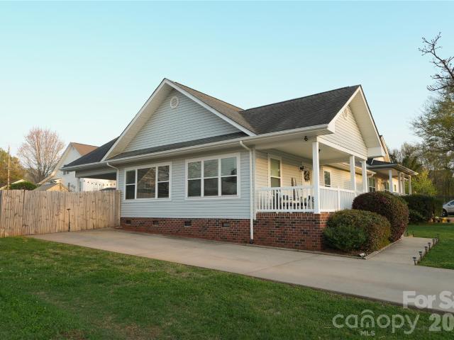 713 Willie Beatty Court