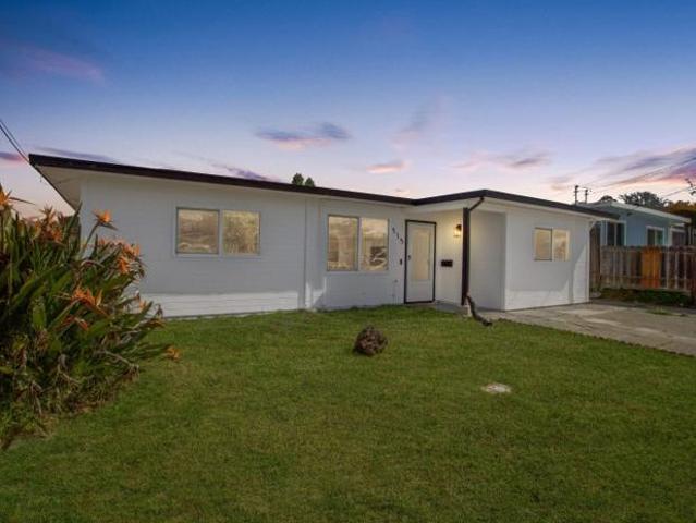 713 Thomas Dr, Richmond, CA 94806