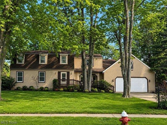 7144 Fairacres Ave, North Ridgeville, OH 44039