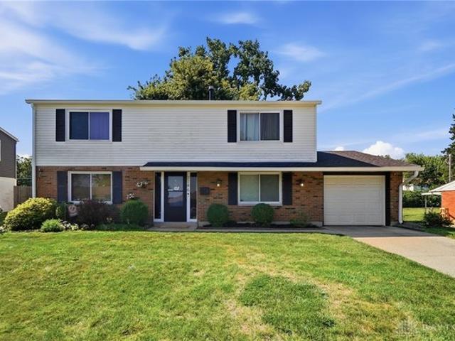 7146 Mandrake Dr, Huber Heights, OH 45424