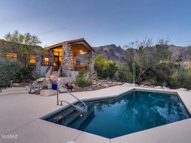 7146 N Finger Rock Pl, Tucson, AZ 85718
