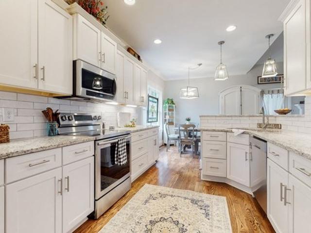 7146 Pepper Tree Cir, Fairview, TN 37062