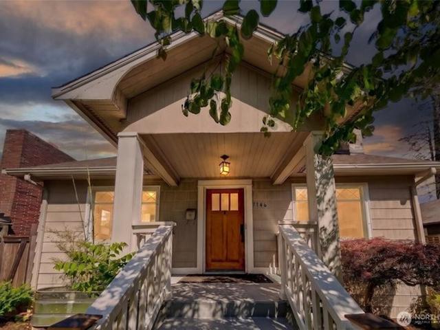 7146 35th Ave SW, Seattle, WA 98126