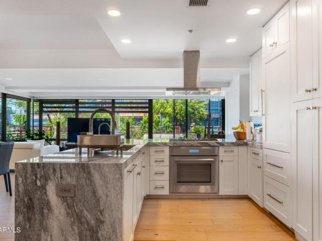 7147 e rancho vista drive # 6002