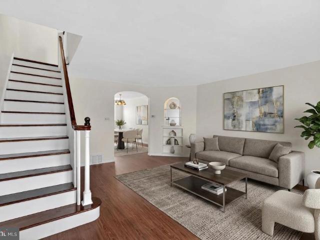 7147 Large Street