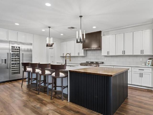 7147 Lavendale Ave, Dallas, TX