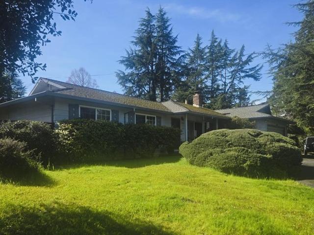 7149 Lynch Rd, Sebastopol, CA 95472