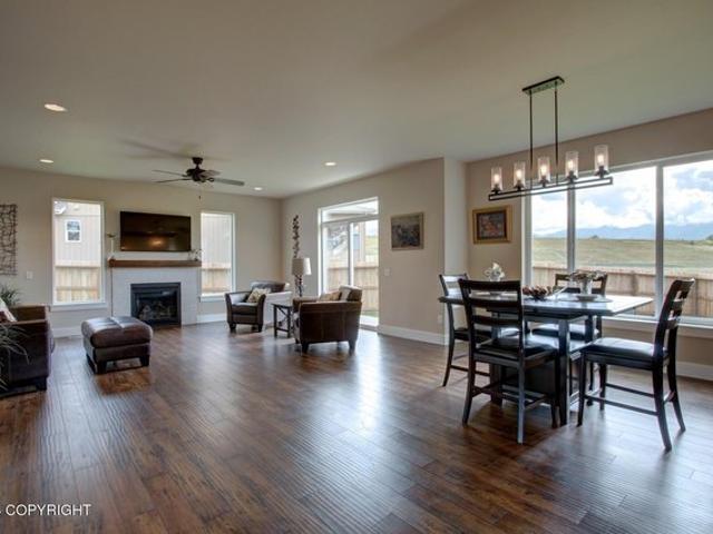 7140 Moraine Cir, Anchorage, AK 99507