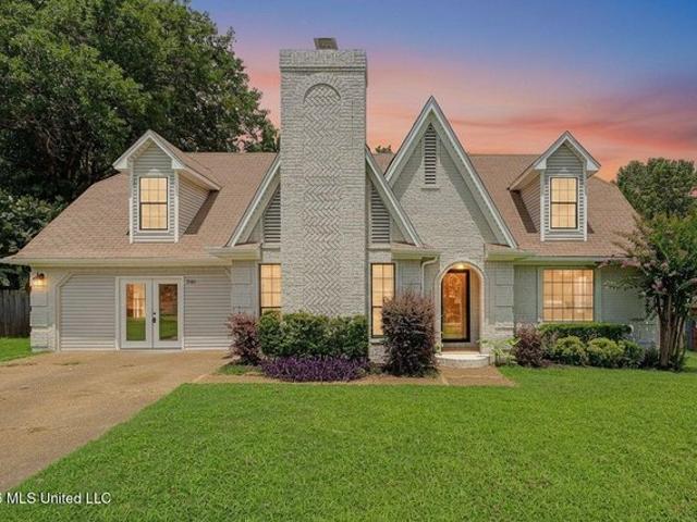 7140 Amberwood Dr, Olive Branch, MS 38654