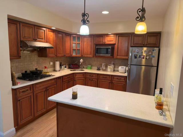 7140 rd Street 1