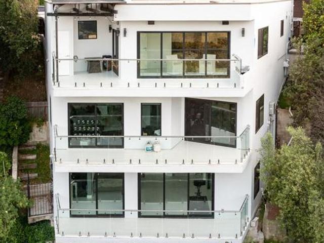 7141 Woodrow Wilson Dr, Los Angeles, CA 90068