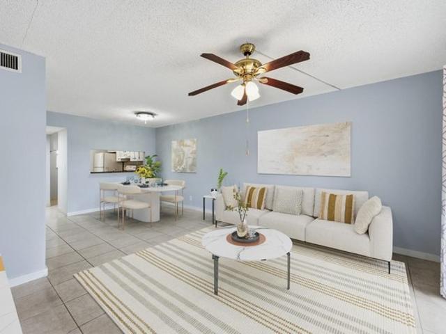 7142 Golf Colony Ct Apt 102, Lake Worth, FL 33467