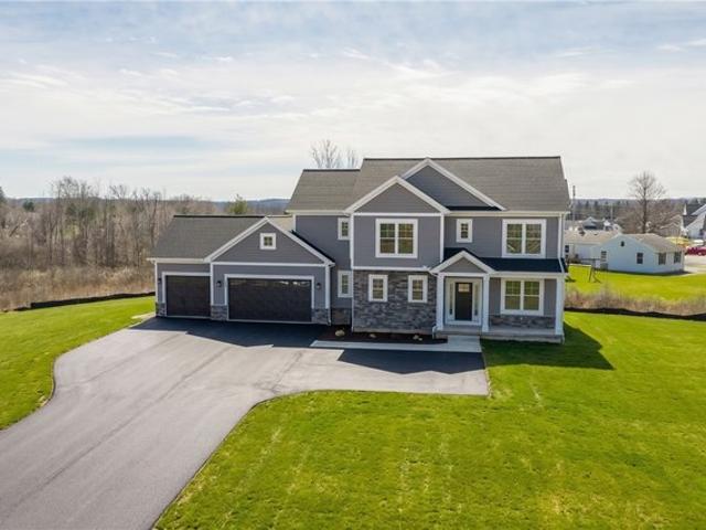 7143 Lane Rd, Victor, NY 14564