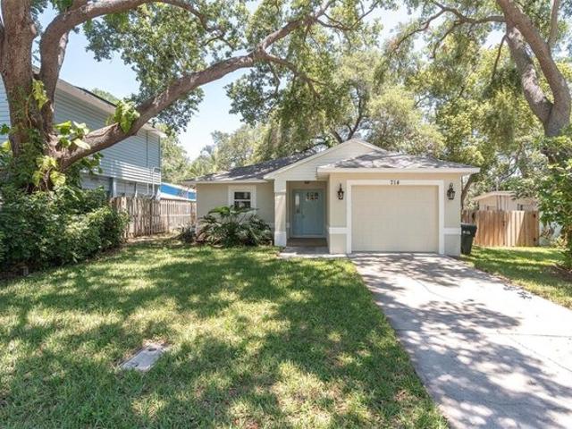 714 3rd Ave NE, Largo, FL 33770