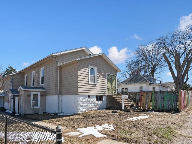 714 20th St, East Moline, IL 61244 | Compass