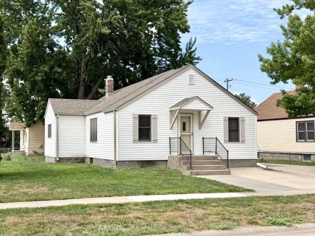 714 2nd St, Gibbon, NE 68840