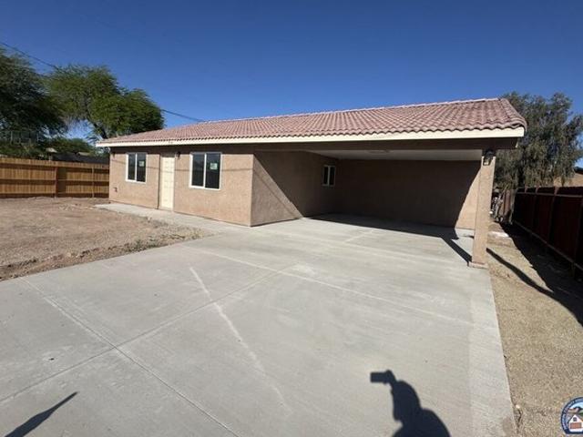 714 Colegrove Rd, Brawley, CA 92227