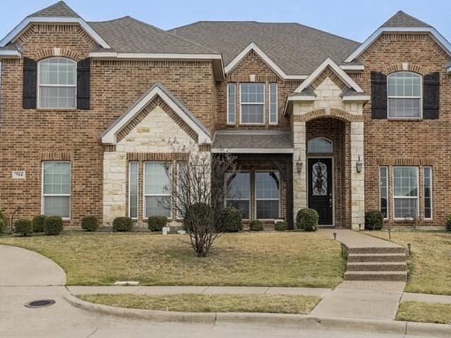 714 Carolyn T Hunt Dr, Cedar Hill, TX 75104